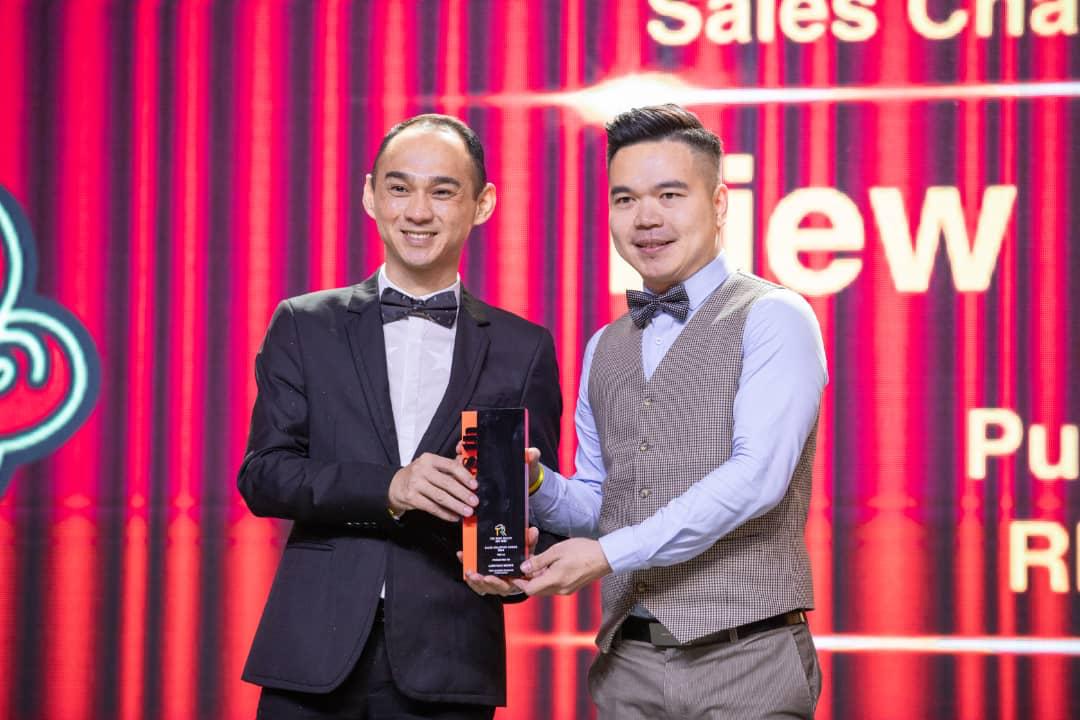 恭喜Sean Liew荣获马来西亚100强房产销售精英 - TOP LEADER 领袖